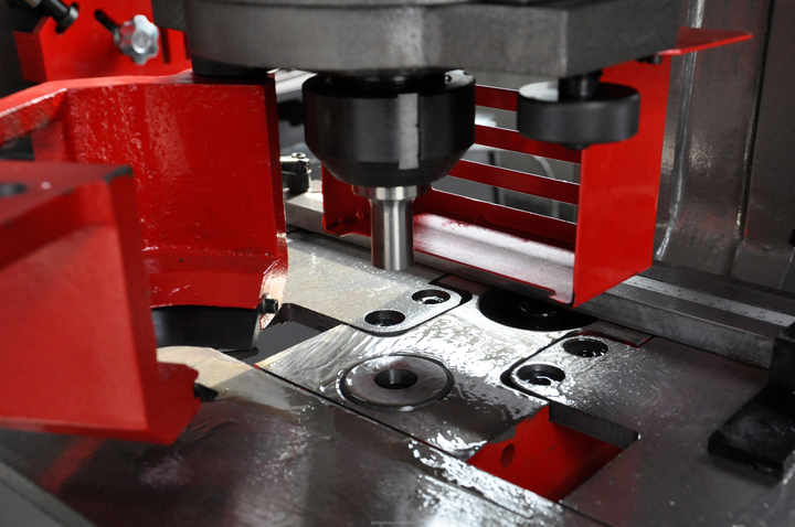 Industrial-Grade Hydraulic Ironworker Machine Delivers Reliable ...