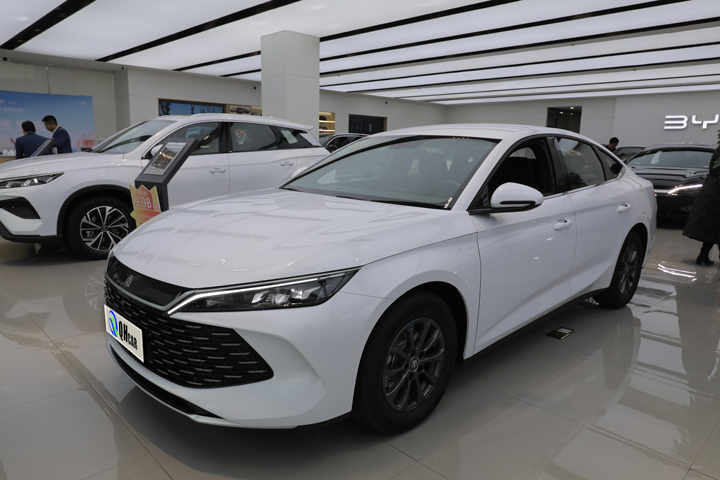 2024 BYD Qin l Dmi Pilot Edition Sedan 80km 5-Door 5-Seater Hybrid EV ...