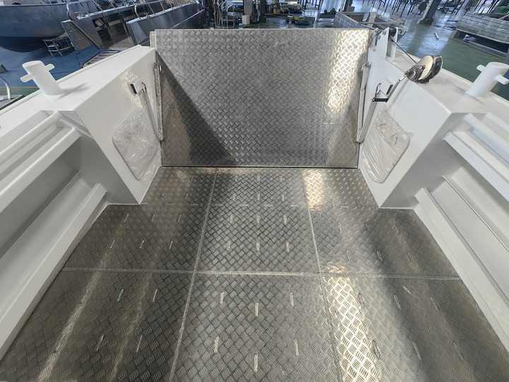 5 Ton Aluminum Cargo Ship for Sale - 10m LCT Marine Boat, New with 3 ...