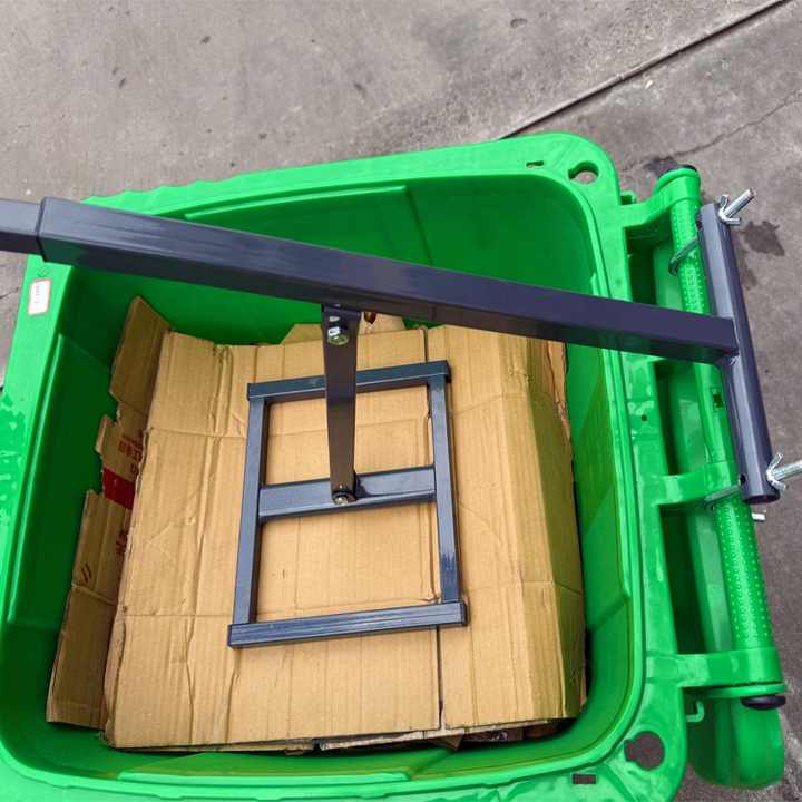 Iron Manual Wheelie Bin Compactor for Standard Household Recycling