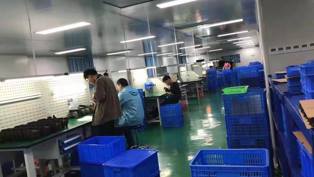 Buy Laser Pointer Rechargeable Long-Range Green Blue Red | Premium Pet Toy