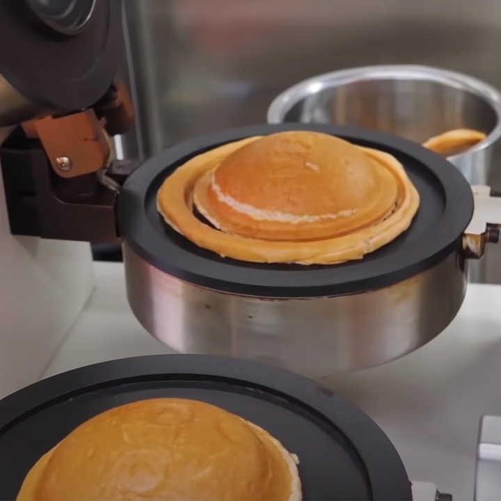 Horus High Capacity UFO Burger Presser - Precision & Efficiency