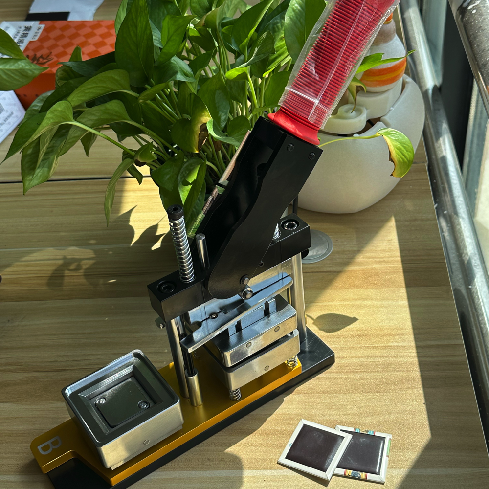 Photo Magnet Machines - DIY Fridge Magnet Kits