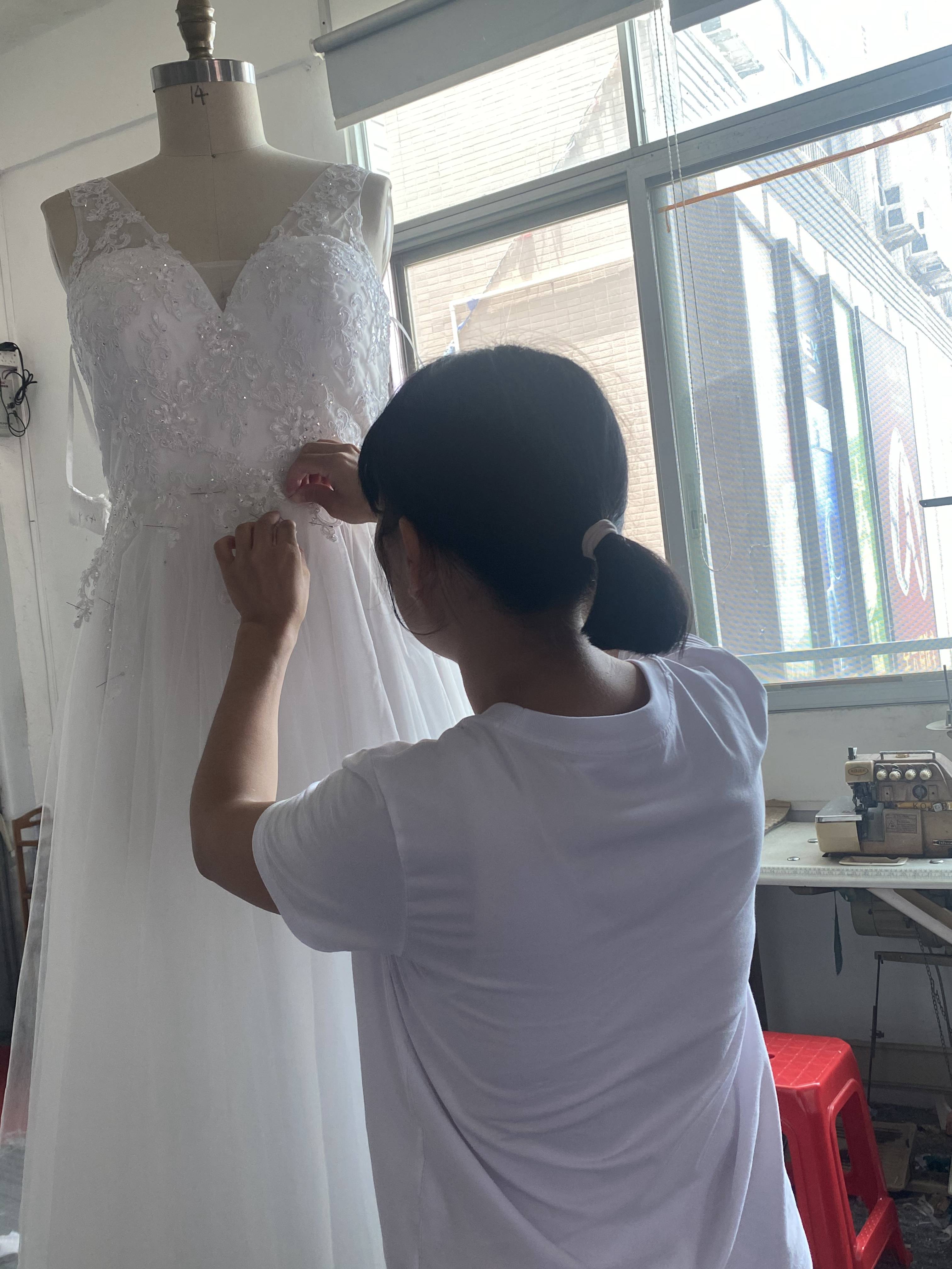 2022 Luxury Beaded Mermaid Wedding Dress With Detachable Overskirt