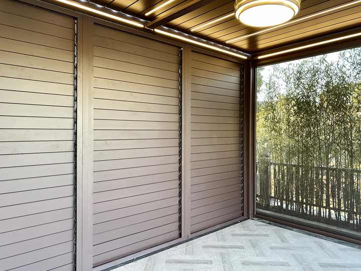 Exterior Sun Shade Aluminum Louver Wall - Motorized Panels