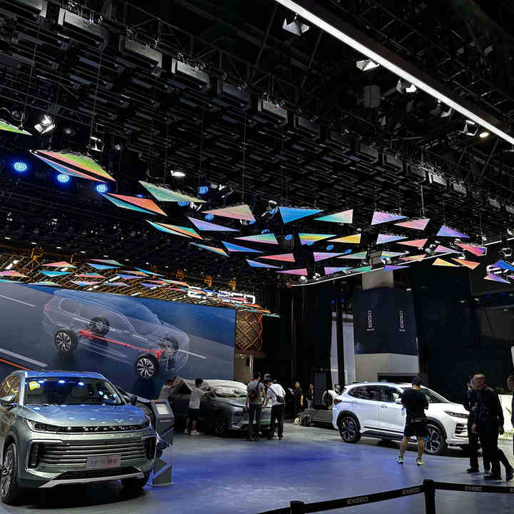 DMX Kinetic Triangle Led Display RGBW Stage Screen Kinetic Led Light ...