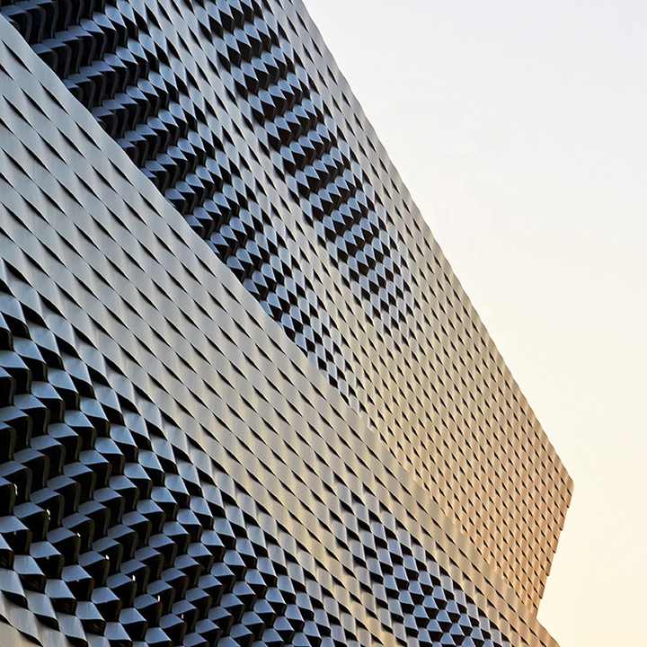 Facade Panels Perforated 304 Stainless Steel Metal Mesh