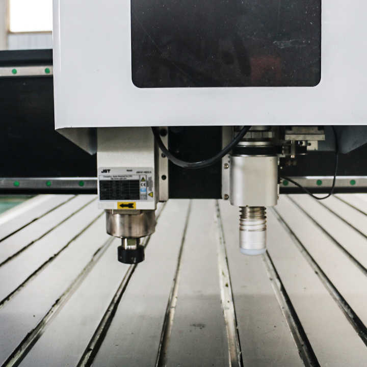 Oscillating Knife Blade Cutting Machine - Precision CNC Router