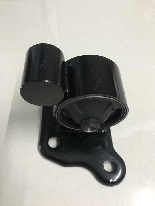 PW820079 橡胶发动机安装 Proton Gen 2 左齿轮箱 2004-2011 Proton Waja 2000-2011 ...