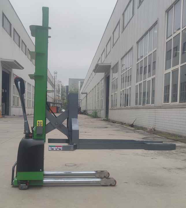 EVERLIFT Self Loading Stacker with Single Reach Smart Self Capacity 1500kg Loading Power Stacker ...