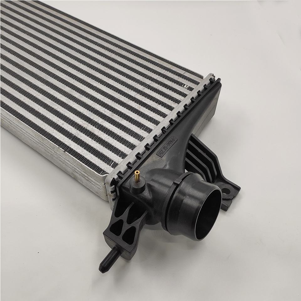 Engine Cooling Radiator Assembly for Toyota Hilux 2016-2020