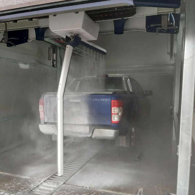 Smart Contactless Car Wash Machine - Automatic & Efficient