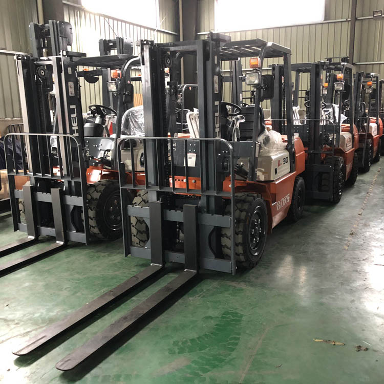 Forklift Lifting Devices - Safe and Efficient Solutions
