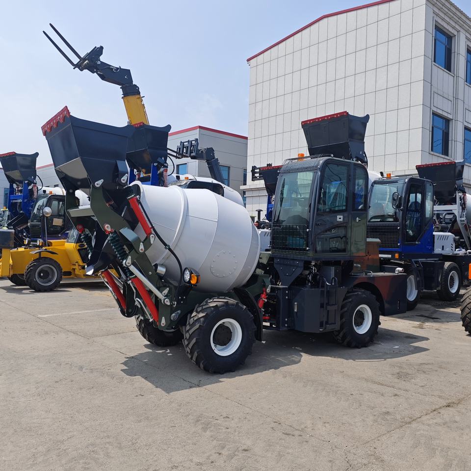 Chinese NEW Concrete Large Capacity Mixer Truck With Low Price & Low ...