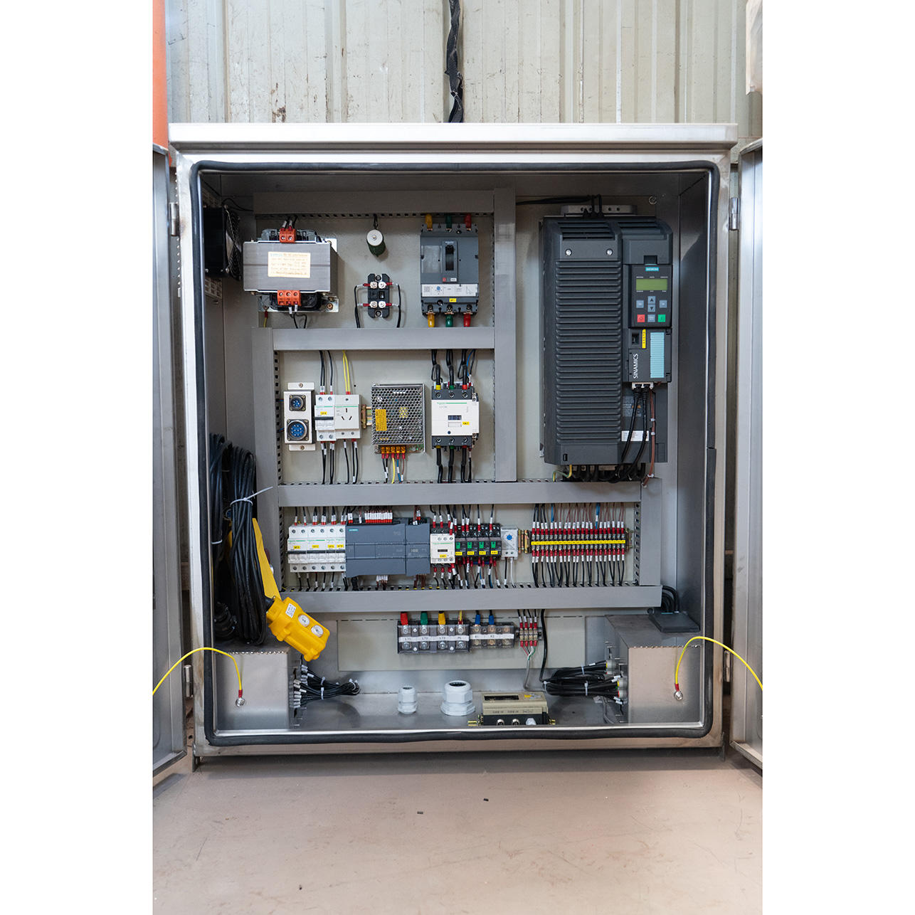 Alimak construction lift builder lift personnel material lift under ...