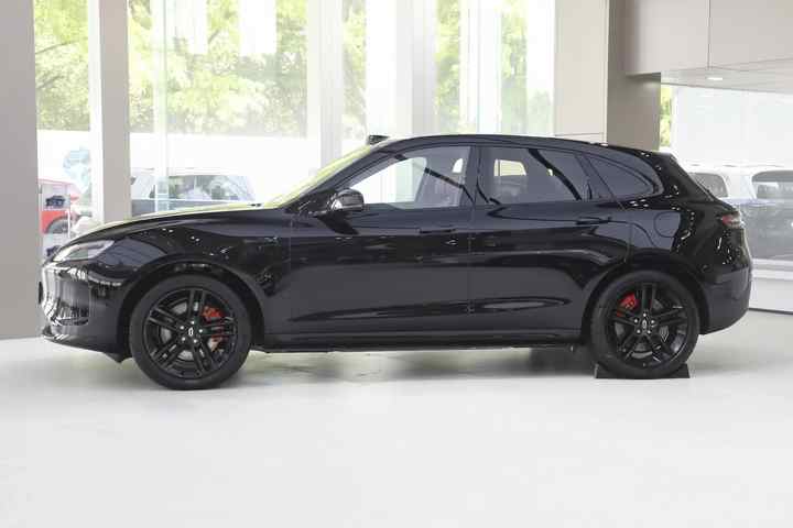 AITO M5 EREV 1.5T Extender 255km EV Range 56L Tank 4785mm Length 5-Door ...