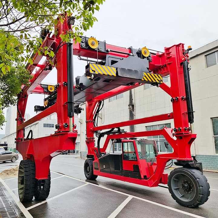 30 Ton Automatic Hook Lift - Multifunctional Straddle Carrier