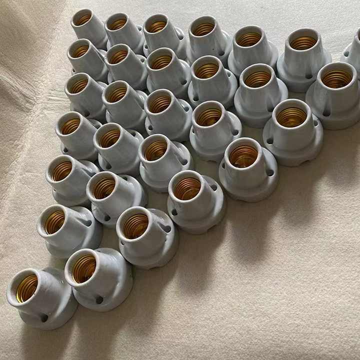 HoneyFly E27 Lamp Holder 220V 4A Ceramic Bulb High Temperature Resistance Holder Socket Base ...