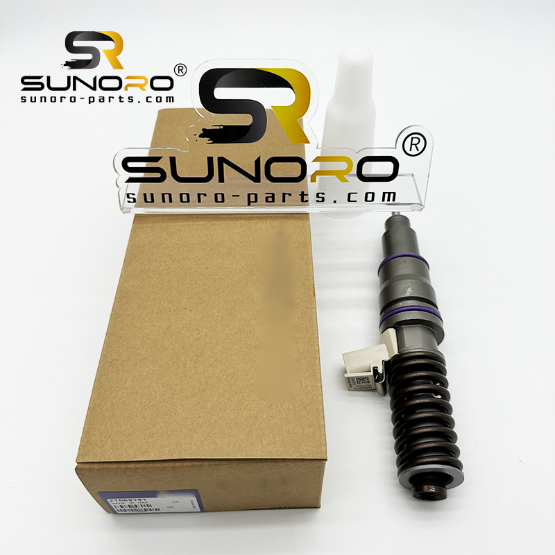 EC700 EC700B Excavator D16 Engine diesel Injector 20929906 Common Rail ...