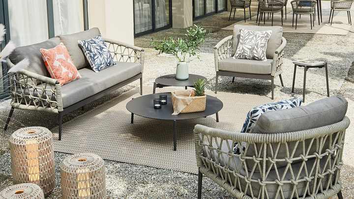 Artie Garden International - Durable Outdoor Lounge Sofas