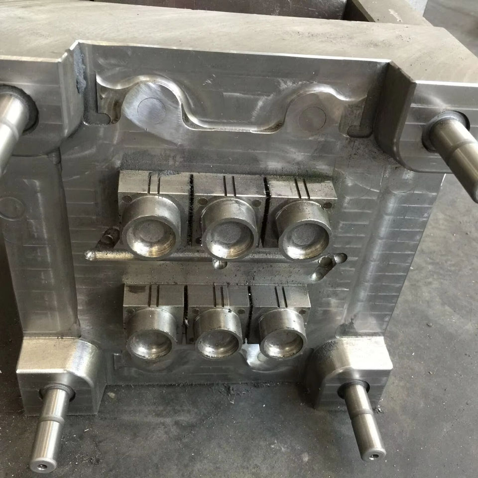 Multiple Cavities Plastic Injection Mould ABS Inject Mold Manufacturing ...