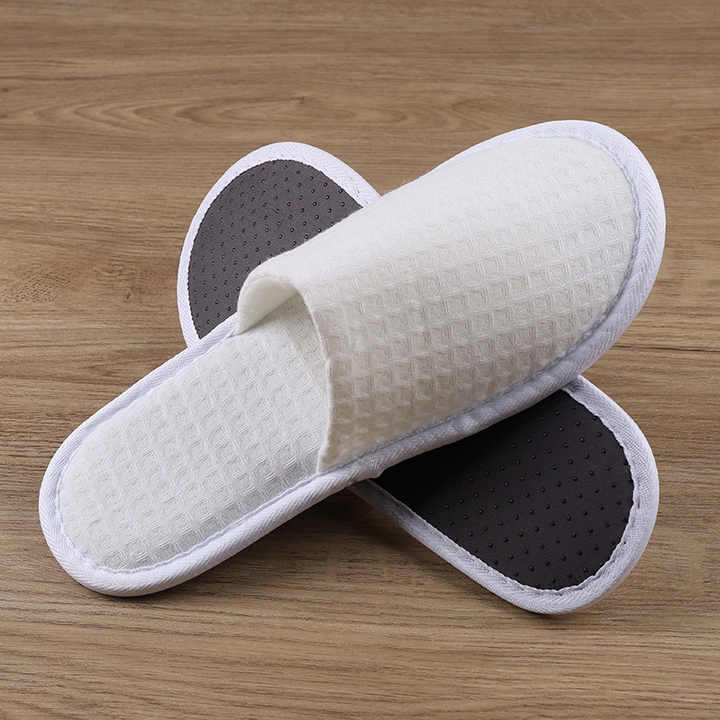 5 Star Luxury Hotel Amenities Set Eco Friendly Hotel slippers ...
