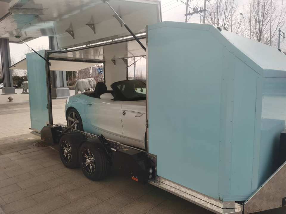 Enclosed Sports Car Transportation Trailer with Hydraulic Lift