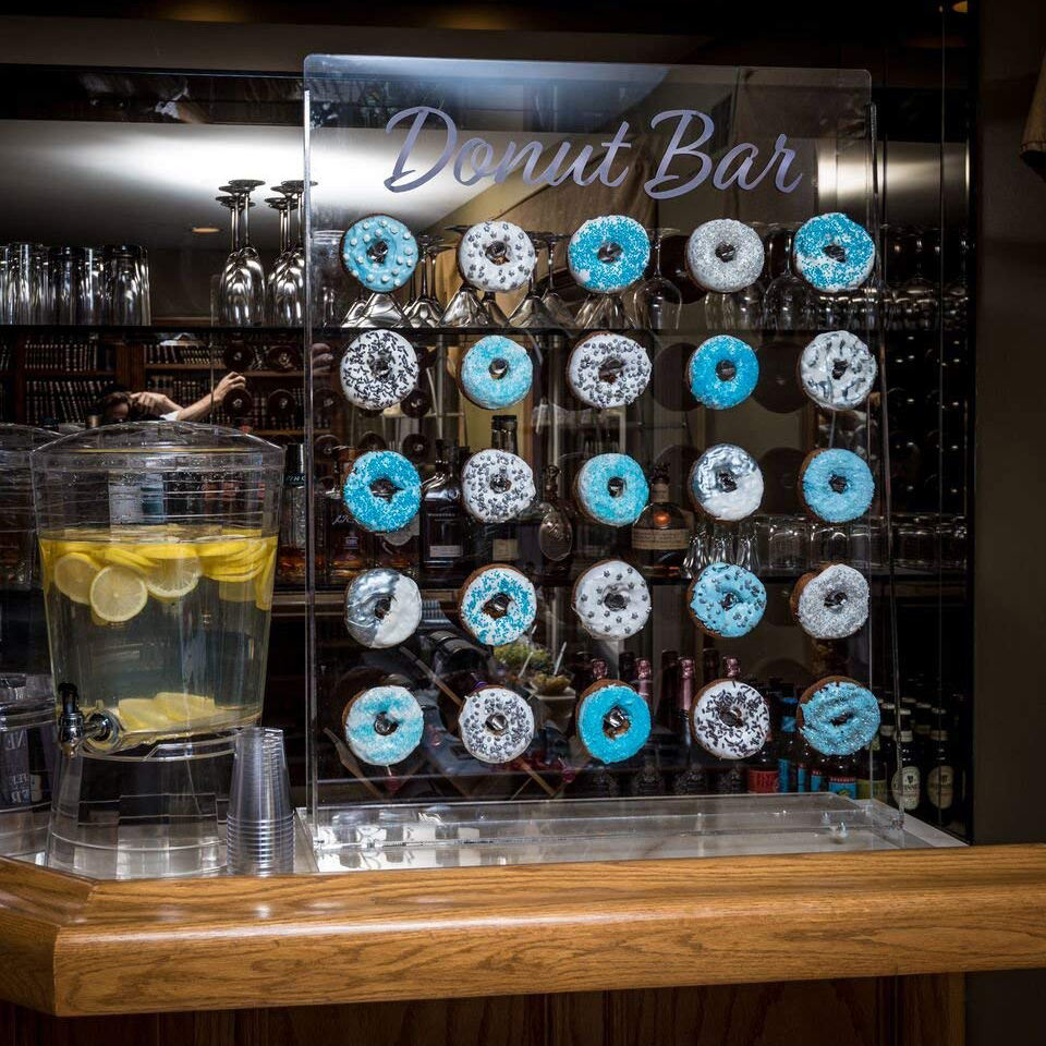 VONVIK Clear Acrylic Donut Wall Perspex Doughnut Display Holder Stand
