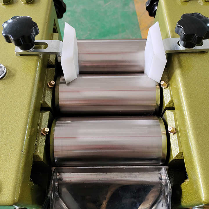 Industrial S65 Three-Roll Grinder for Scientific Research