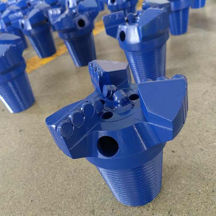 Water Well Drilling Rig Parts 75mm/100mm/125mm 3-wing PDC Drill Bits ...