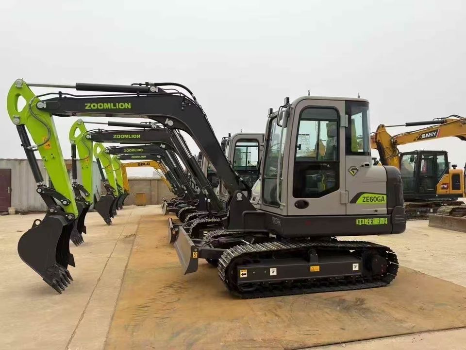 ZOOMLION Brand Weichai Engine Small Crawler Excavator 6Ton ZA60GA36.8KW ...