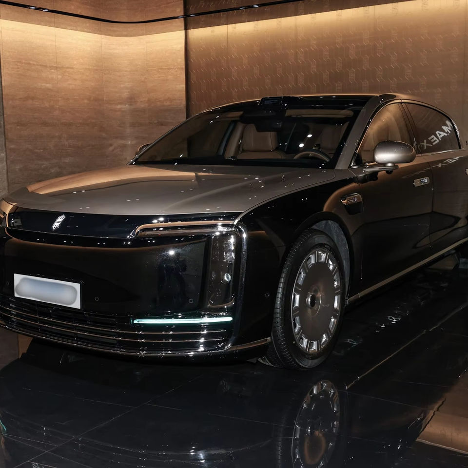 HUAWEI MAEXTRO S800 AWD Left Hand Drive Limousine EV Transmisión ...