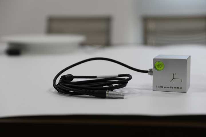 3 Channels Axial Blasting Vibration Meter Logger Vibration Monitor ...