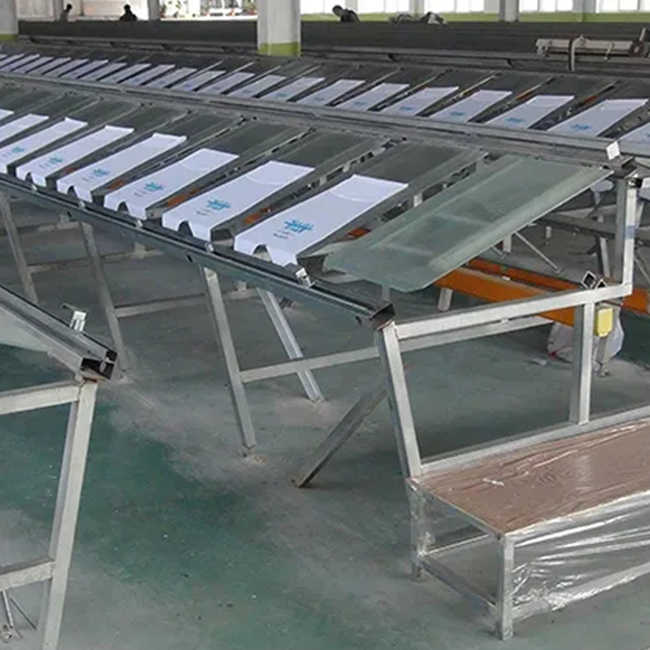 High Quality Glass Sloping Table with Silk Screen Printing