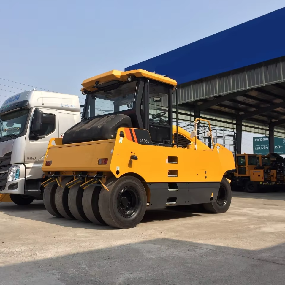 26ton 6526E Roller with Three Stage Braking and 132kW Engine for Hot ...
