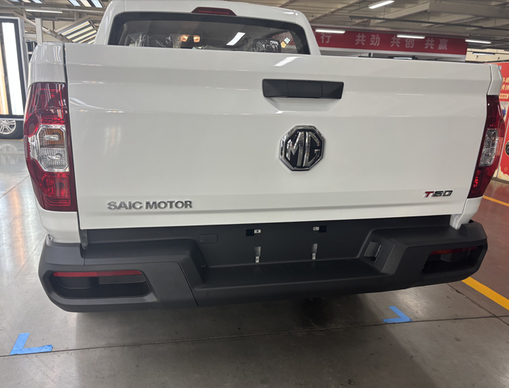 2025 MG T60 Model 2.4L Petrol Manual 5MT Transmission 4-wheel Drive 0km ...