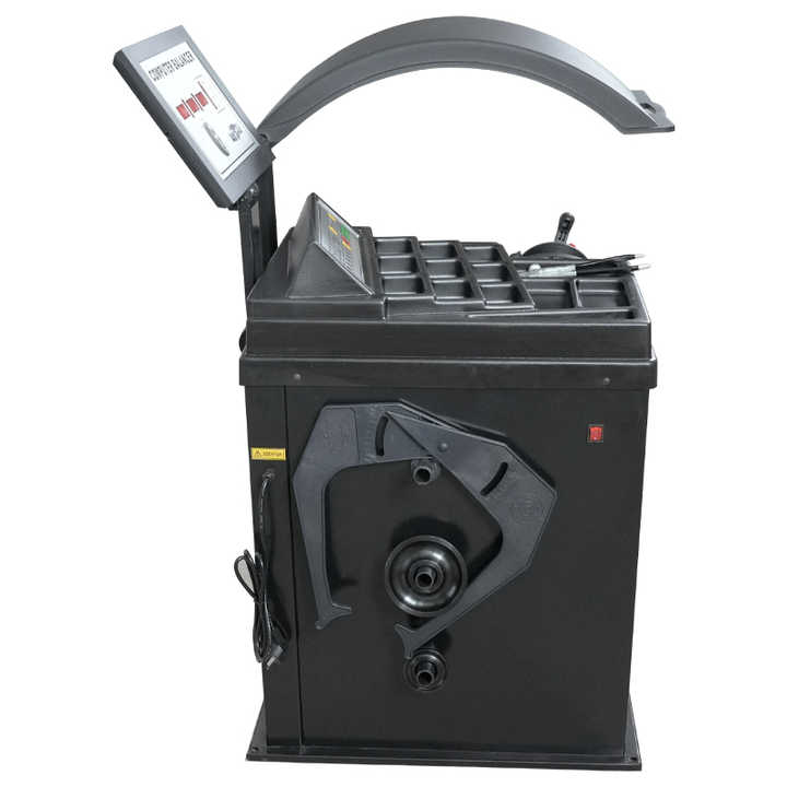 Normal Car Wheel Balancer Computer Display 4S Shop Used Car Balancing ...