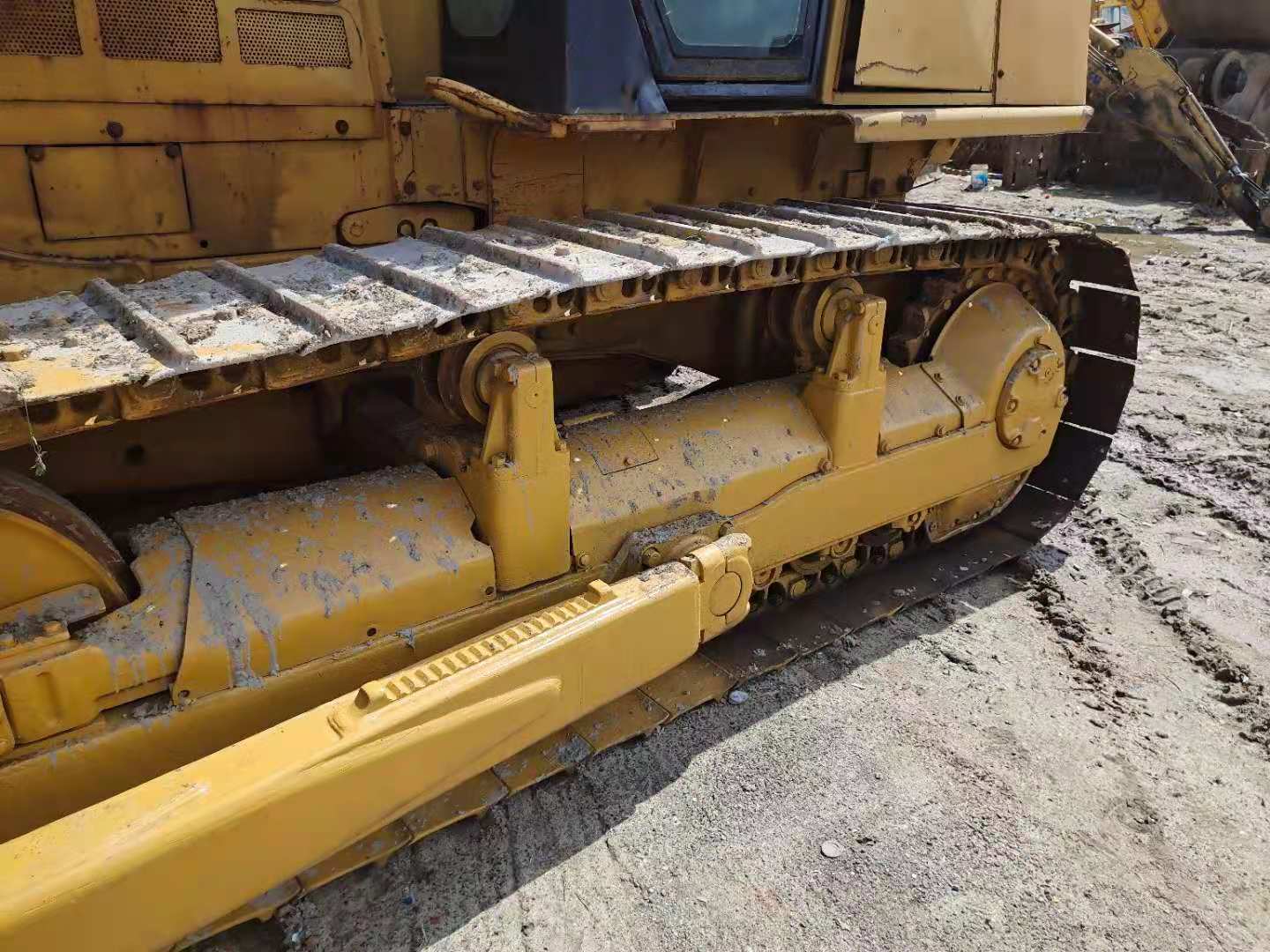 Caterpillar D9 for Sale - Reliable Bulldozers at Low Prices