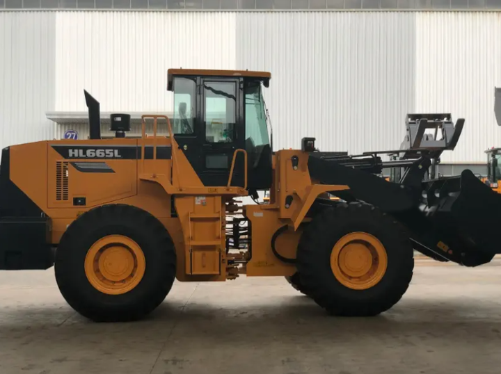 Fuel Efficient Wheel Loader HL665L with Good Price and One Year Remote ...
