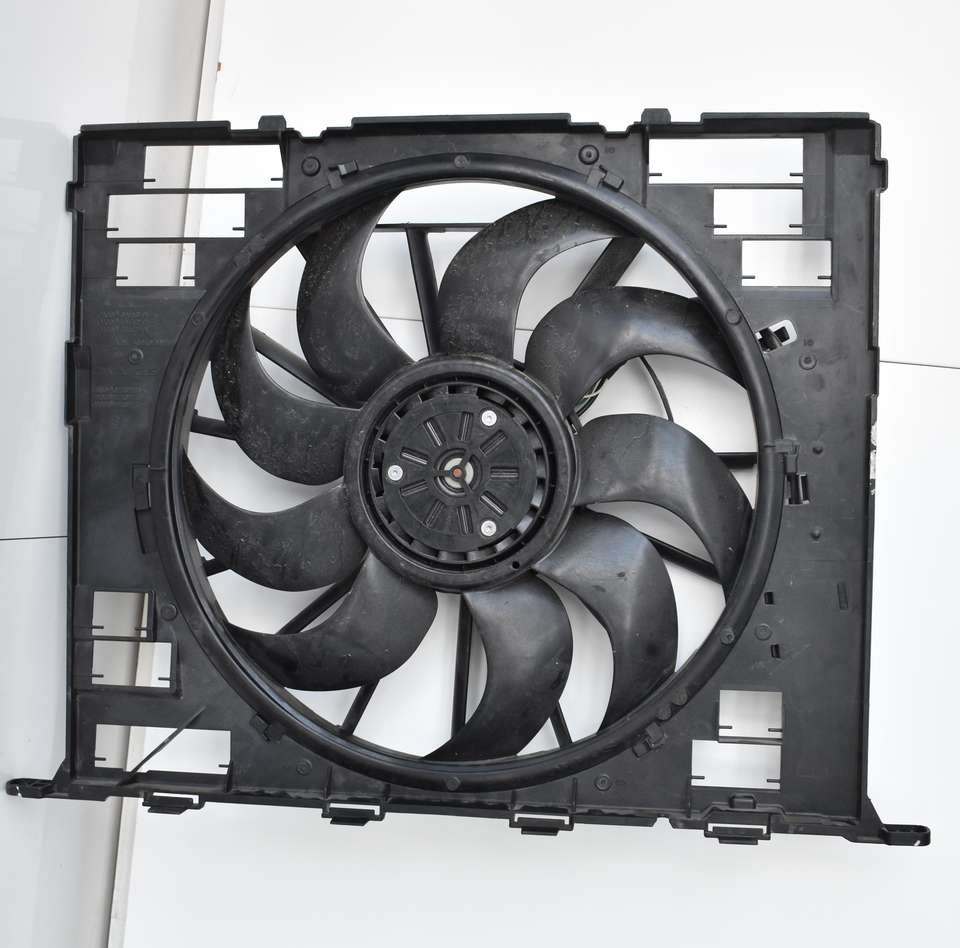 BLDC BMW Electric Radiator Cooling Fan 17428619627 17427953567 ...