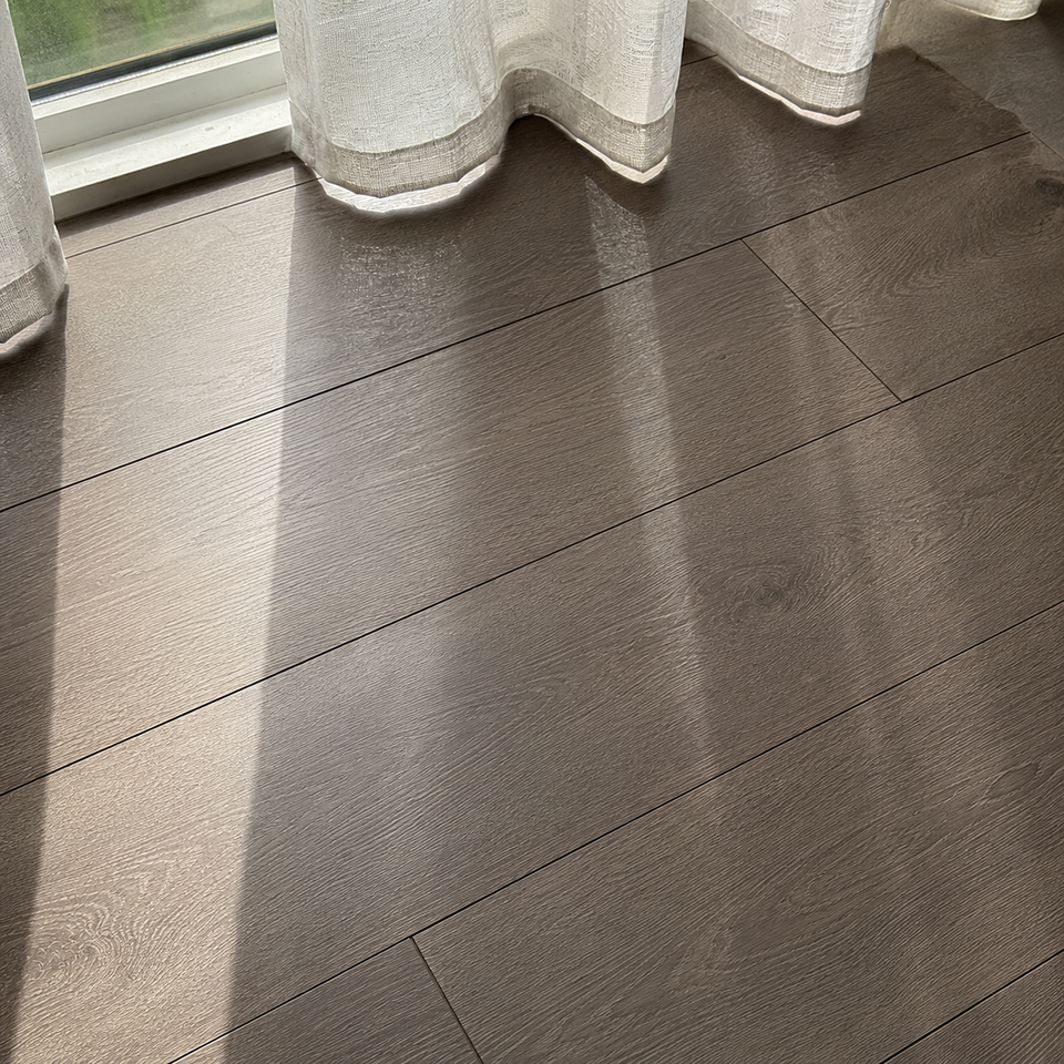 China Manufacturer SPC Vinyl Plank Flooring Waterproof Rigid Core Anti ...