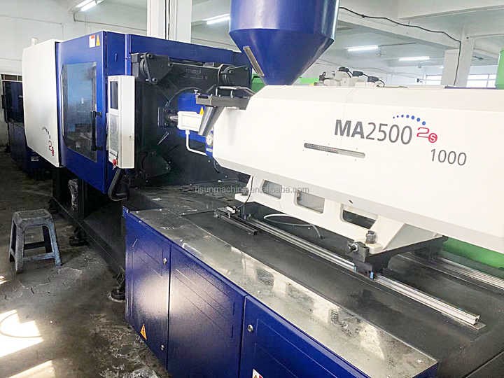 Haitian 250T 320T Servo Injection Molding Machine - PET, PC, PVC