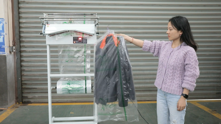 Commercial Series of Clothes Laundry Packing Machine