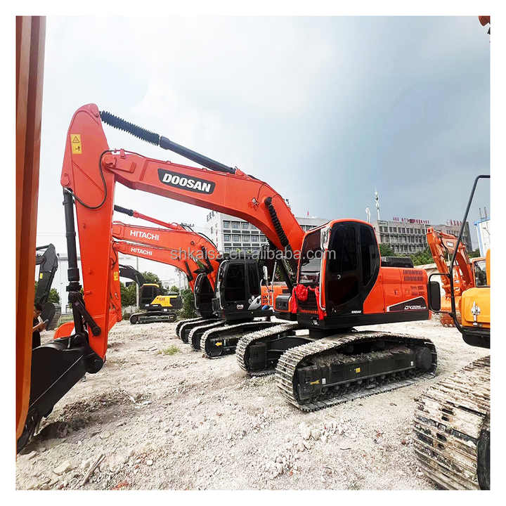 Large Used Excavator DOOSAN DX 225 225LC DX225 DX225LC DX225LC-9C 22 ...