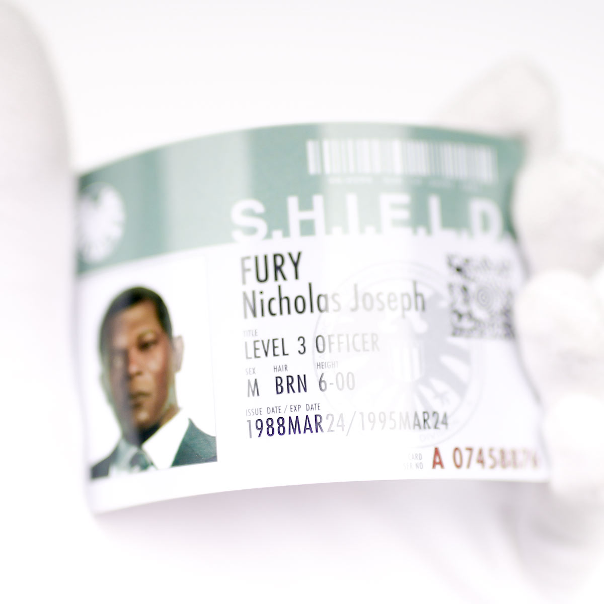 Secure Entry Solutions: Advanced id card with serial number from ...