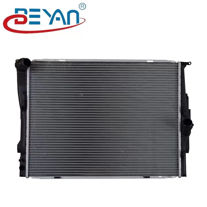 High Quality Water Tank Radiator for BMW M5 M6 M5 Competition