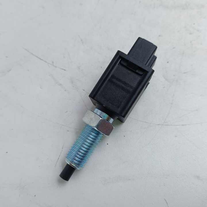 ESAEVER BRAKE LIGHT SWITCH MB435457 MB-435457 MR329967 MR-329967 ...