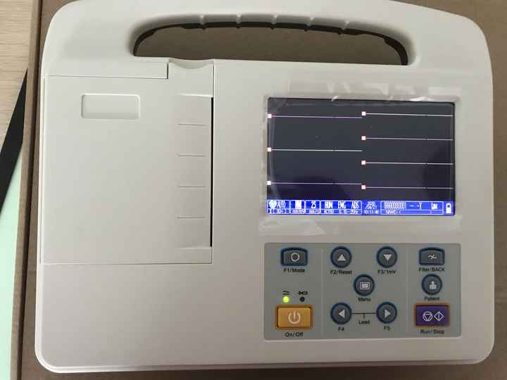 12 Lead Medical EKG Machine - Reliable Diagnosis & Injection