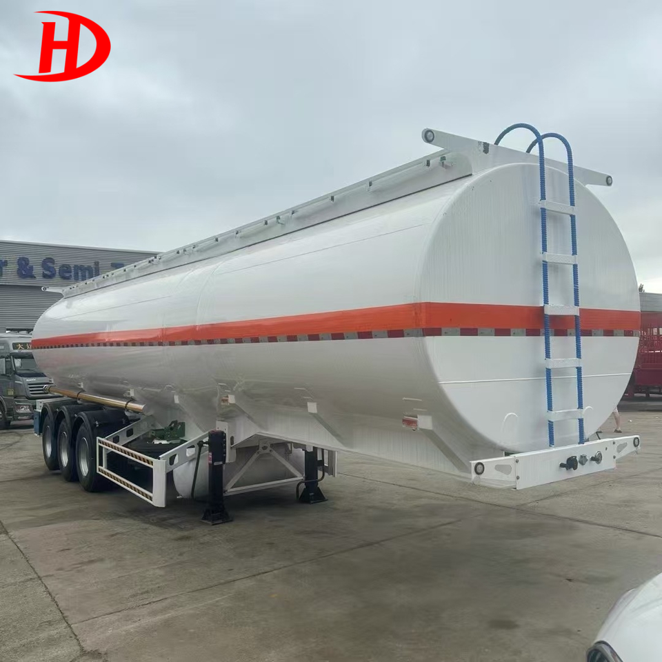 New Efficient Heavy Duty Fuel Tank Truck Commercial Grade Large Volume ...