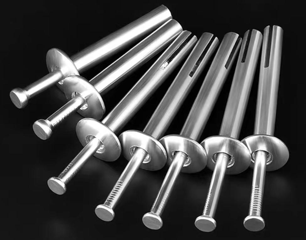 Anchor Hammer Fixing Plug in Solid Wall Framing with Nails, M6 Hammer ...